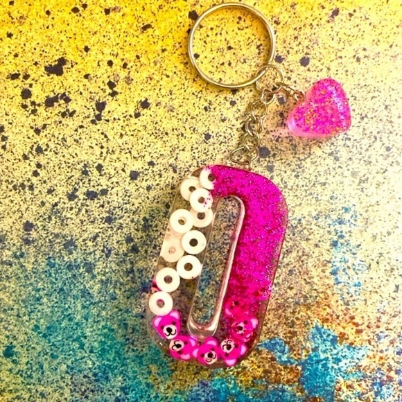 The crafty store 331 | Art | Keychain | Poshmark
